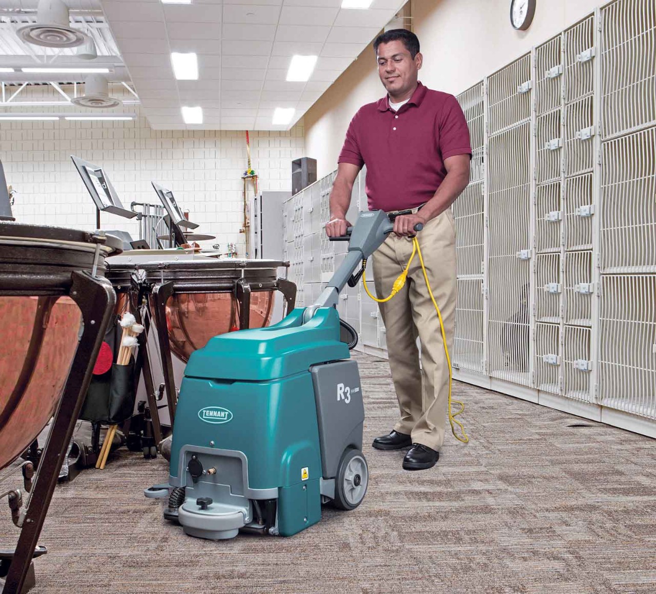 R3 Compact Carpet Extractor | Tennant Company