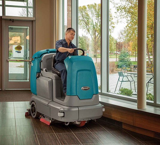 T12 Compact Battery Ride-On Floor Scrubber | Tennant Company
