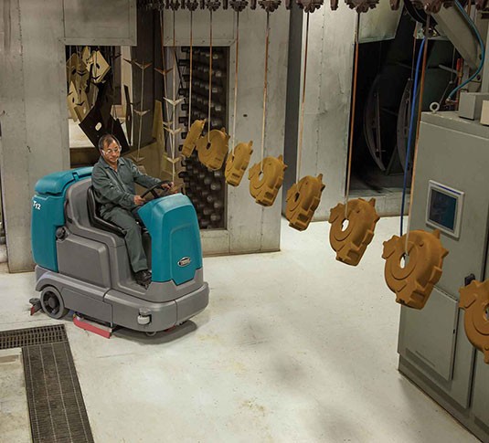 T12 Compact Battery Ride-On Floor Scrubber | Tennant Company