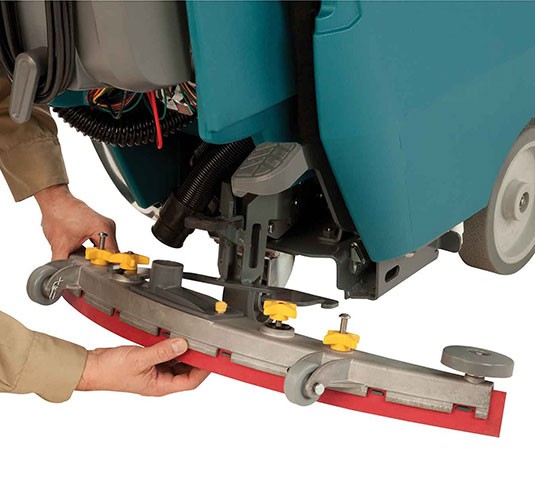 T300 Walk-Behind Floor Scrubber | Tennant Company