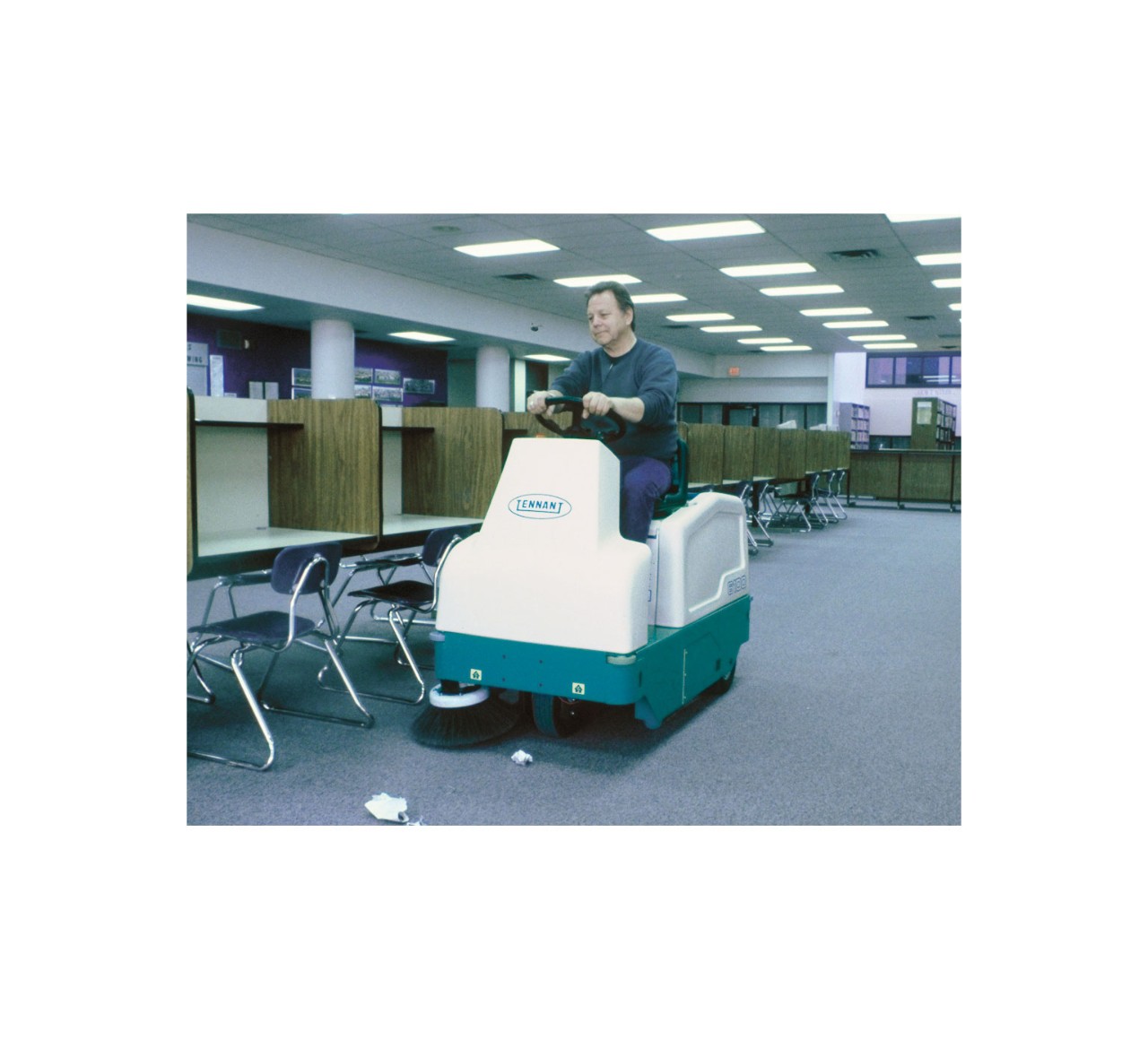 6100 Sub-Compact Ride-On Floor Sweeper | Tennant Company