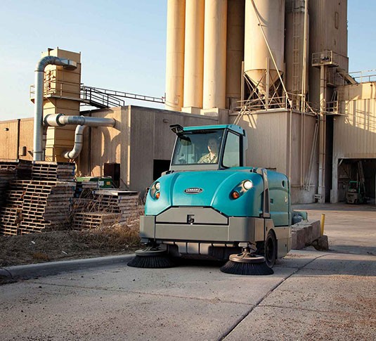 S30 Ride-On Sweeper | Tennant Company