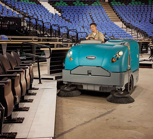 S30 Ride-On Sweeper | Tennant Company