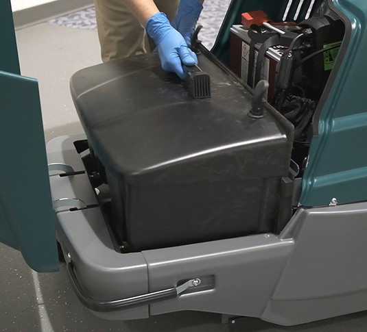 Barredoras de operador caminando de batería S7 | Tennant Company